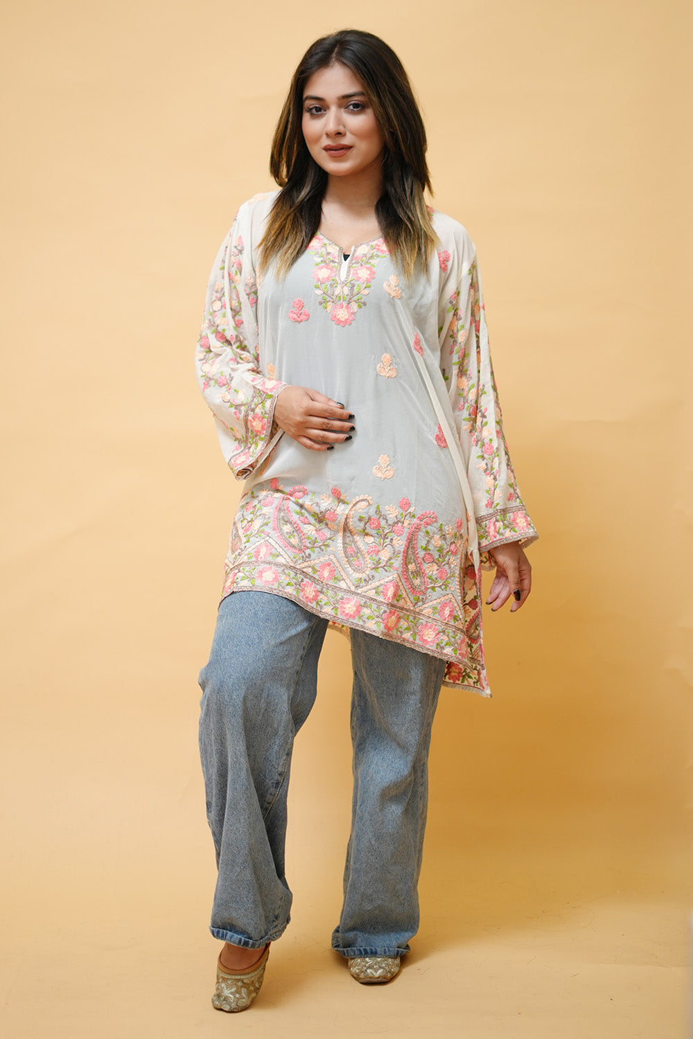 White colour aari work neck short kashmiri kurti with thread