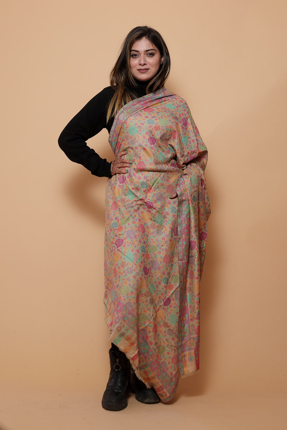 Beige colour this dense kani rose jaal adds grace to the personality