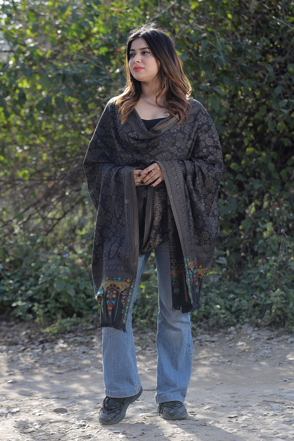 Charismatic black colour kani shawl work defines royal and luxurious