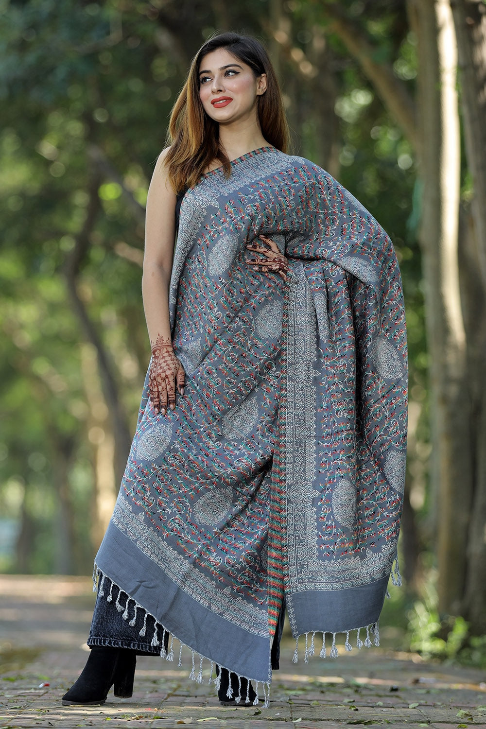 Grey colour kani shawl work defines royal and luxurious extremely